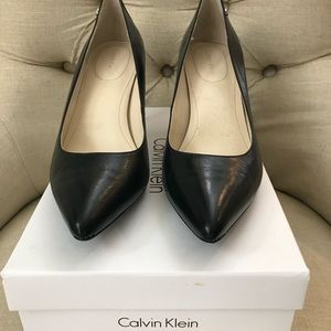 Calvin Klein | Shoes | Calvin Klein Navy Pump Size 9 | Poshmark